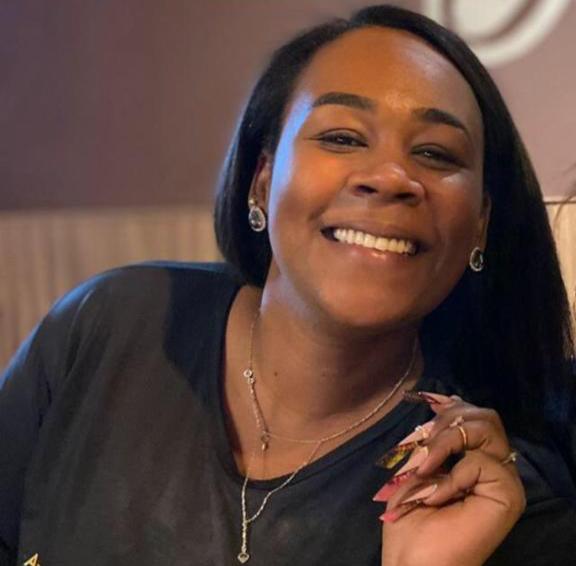 Ana-Naz-rio-Nails - Abre.bio